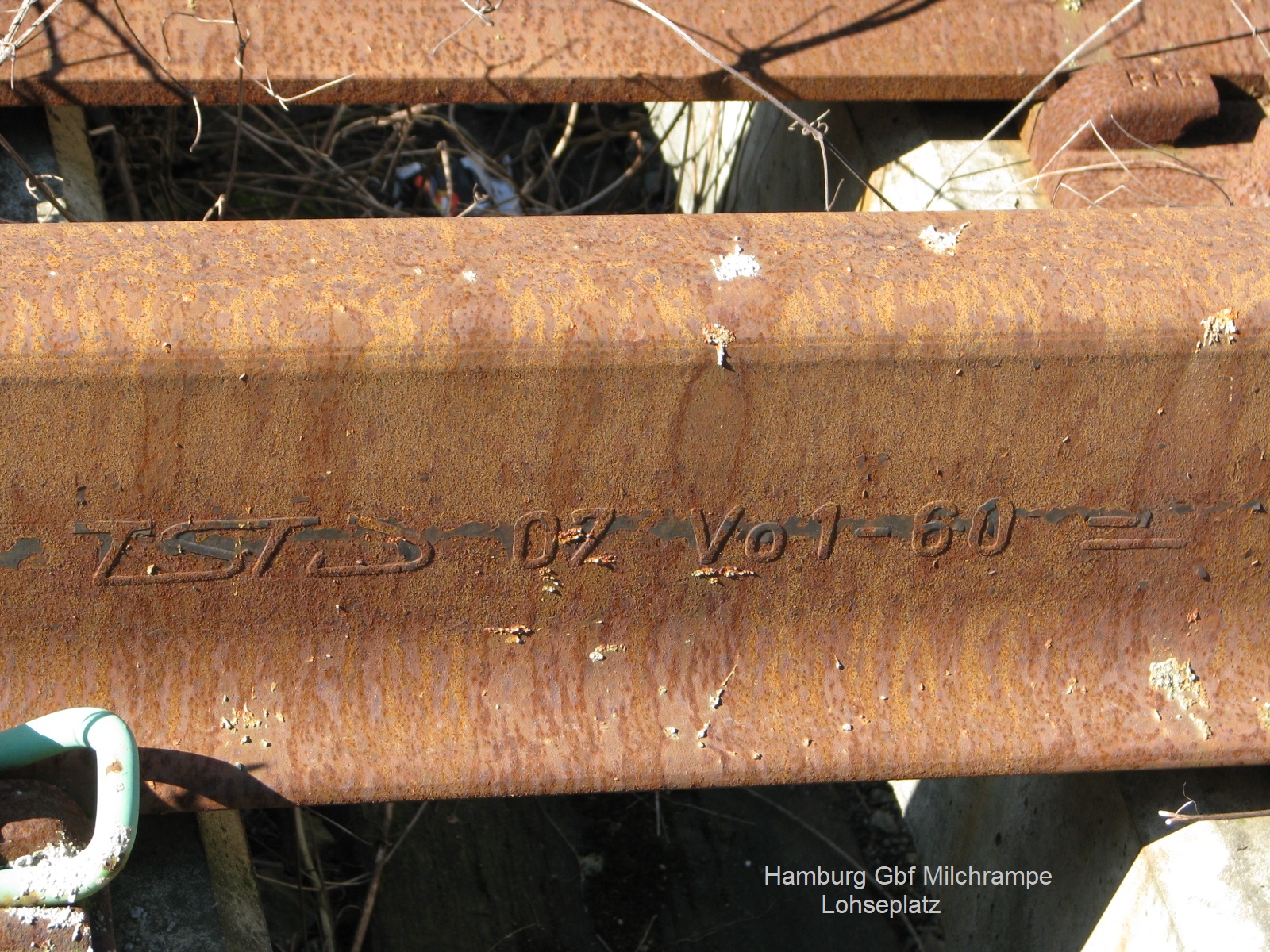 Walzzeichen: TSTG – Die Welt der Eisenbahnschienen